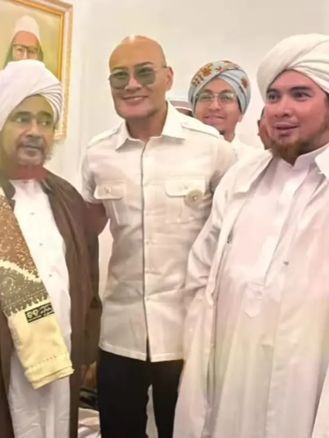 Masya Allah, 5 Potret Deddy Corbuzier dan Habib Umar bin Hafidz Ini ...