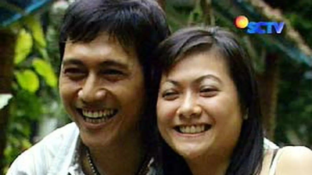 Nugie Menikah di Gereja Stella Maris - ShowBiz Liputan6.com