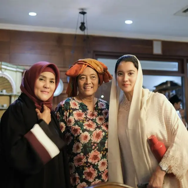 8 Momen Seru Marcella Zalianty Jalani Buka Puasa Bareng Artis Senior ...