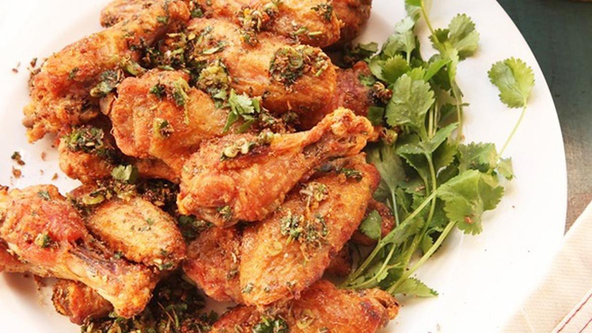 Resep Sayap Goreng Gurih, Kering & Pedas Menggugah Selera - Lifestyle ...