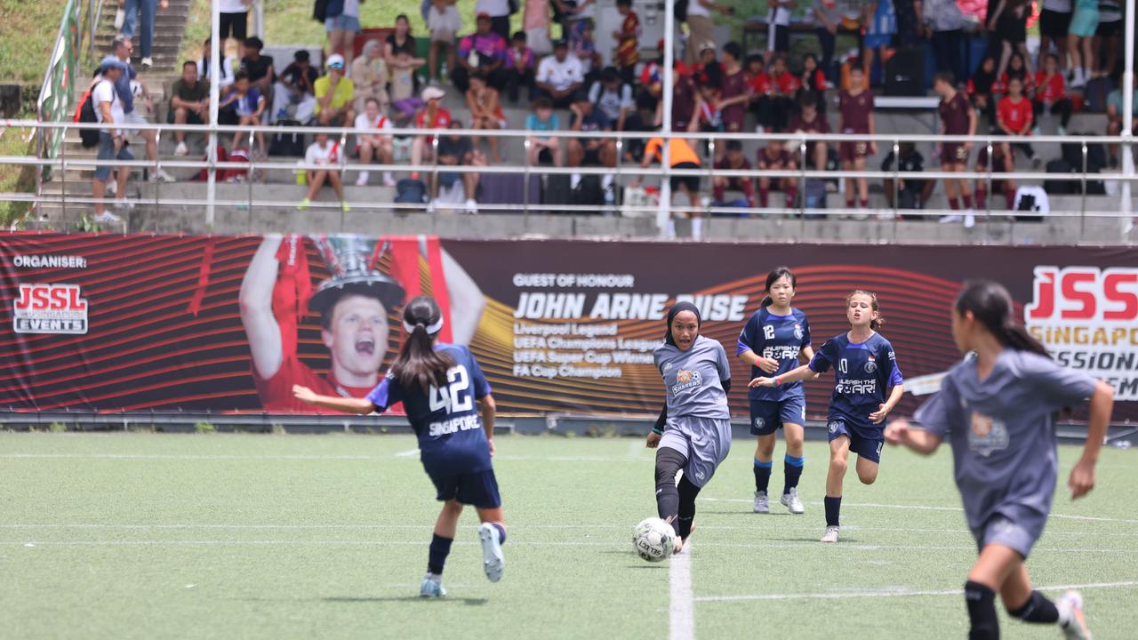 Baru Debut, 2 Tim Sepak Bola Putri Indonesia Jadi Runner-Up di JSSL ...