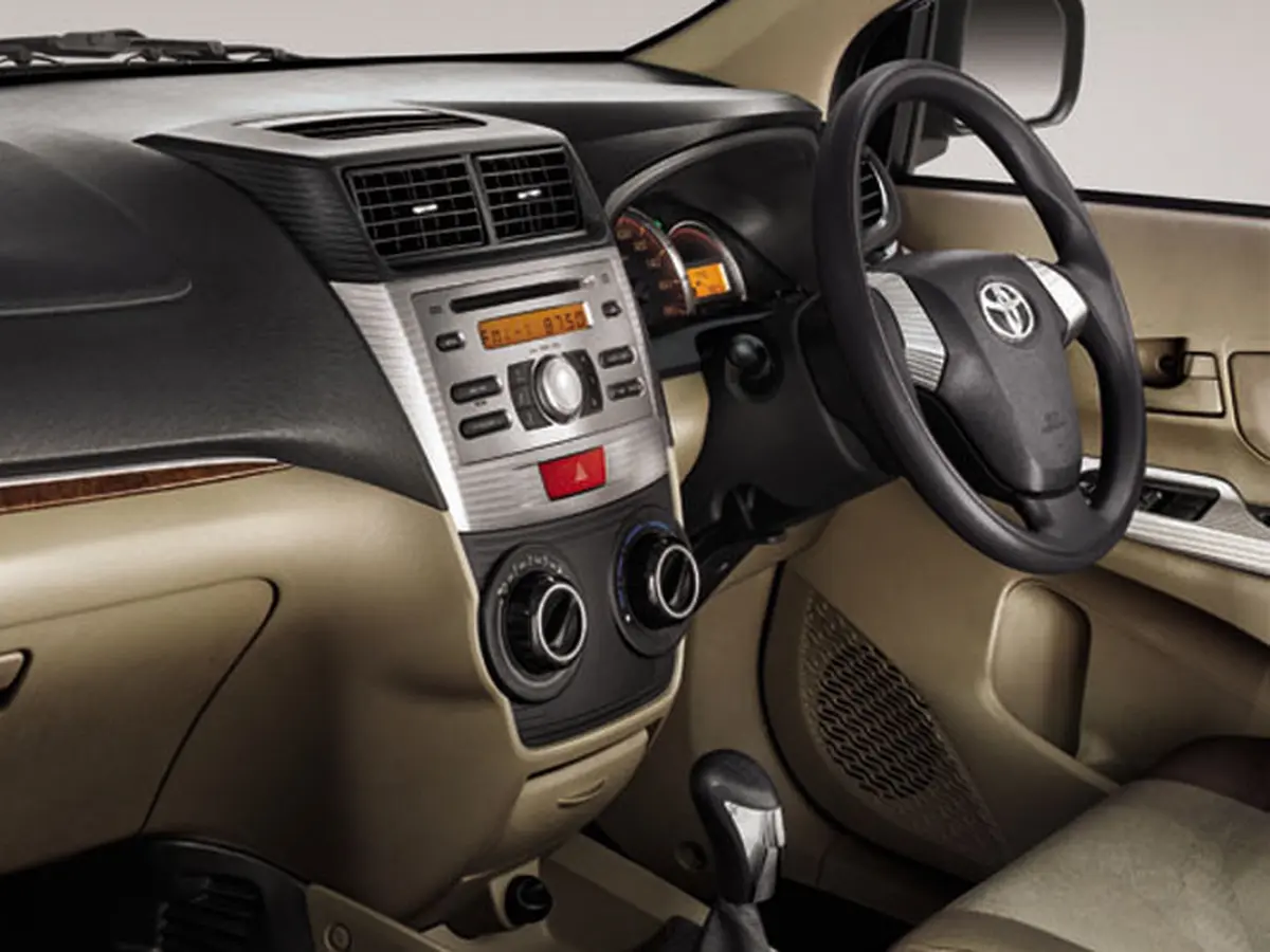 Avanza Interior