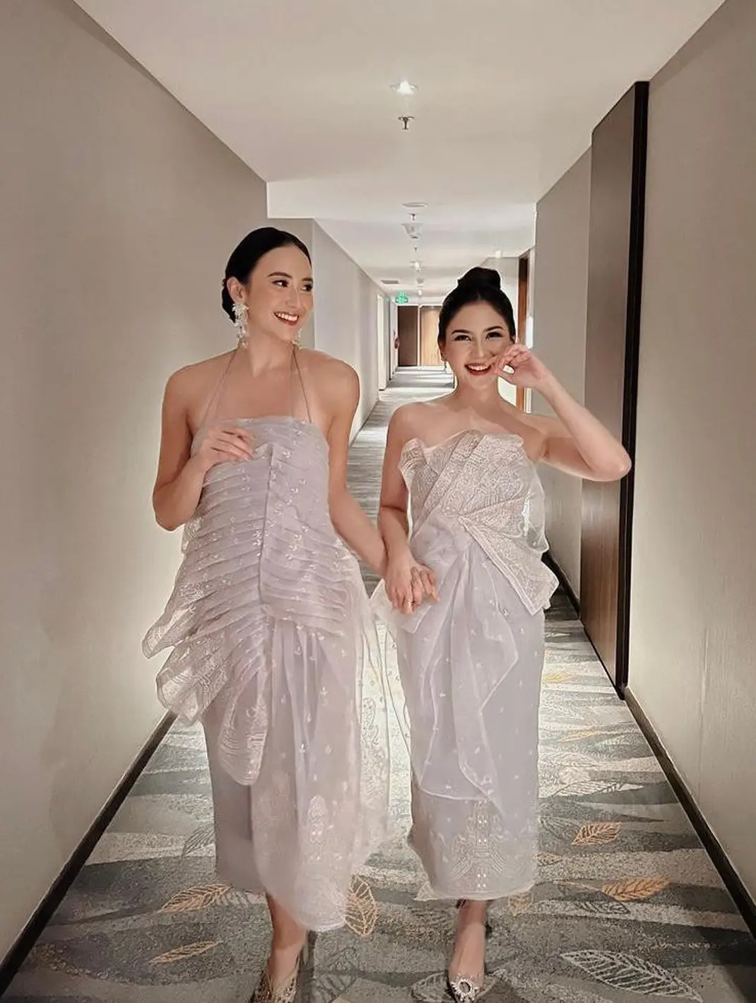 10 Model Baju Bridesmaid ala Seleb, Simak Inspirasinya dari Nikita ...