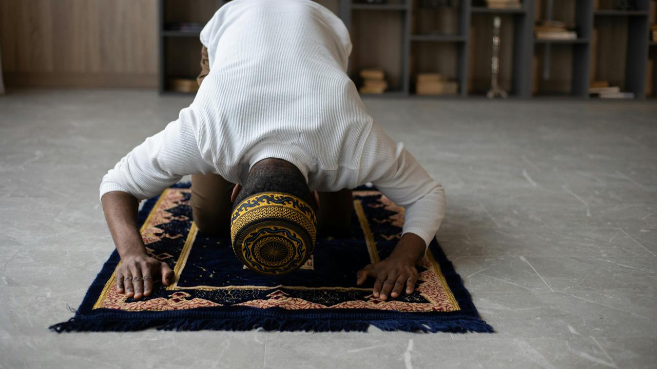 Sholat Subuh Berapa Rakaat dalam Ajaran Islam? Ini Penjelasan Selengkapnya