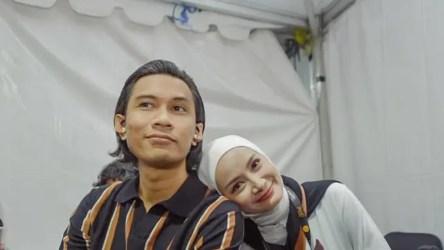 7 Potret Tria Changcuters dan Dhatu Rembulan, Foto Pernikahan Curi Perhatian - Hot Liputan6.com