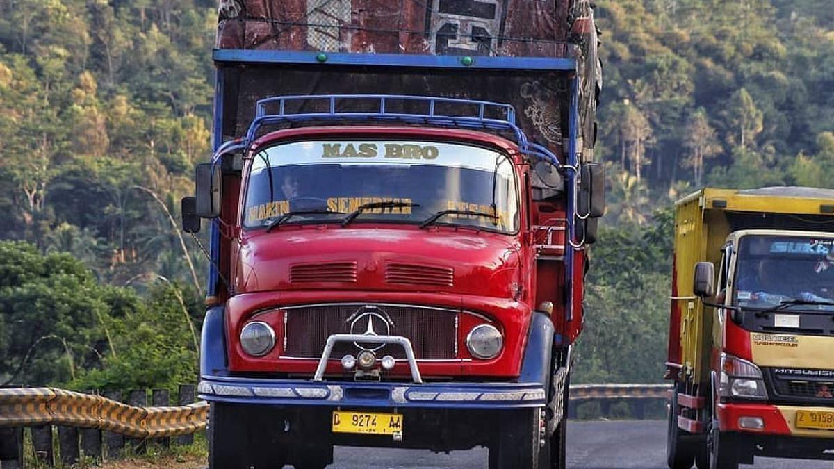 10 Potret Gagah Mercy Bagong, Truk Legendaris Penjelajah Jalanan ...