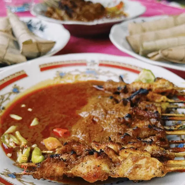 9 Rekomendasi Kuliner Nusa Tenggara yang Wajib Dicoba, Sate Bulayak ...