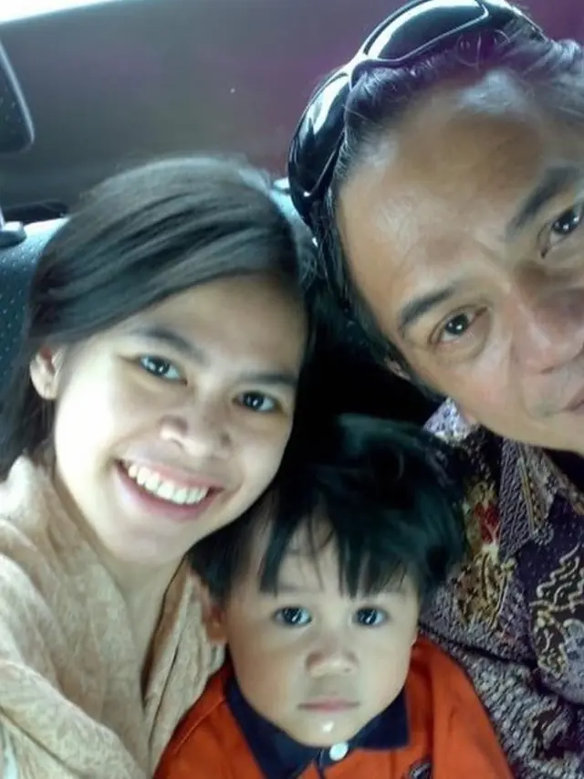 7 Potret Lawas Kebersamaan Ray Sahetapy dan Gisca Putri, Dikenang Dewi Yull - Hot Liputan6.com