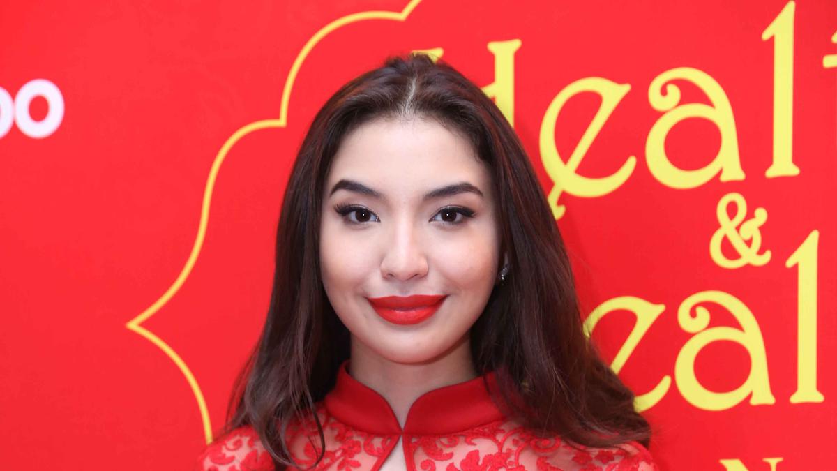 Manohara dan 6 Lukisan Wanita Hasil Karyanya - ShowBiz Liputan6.com