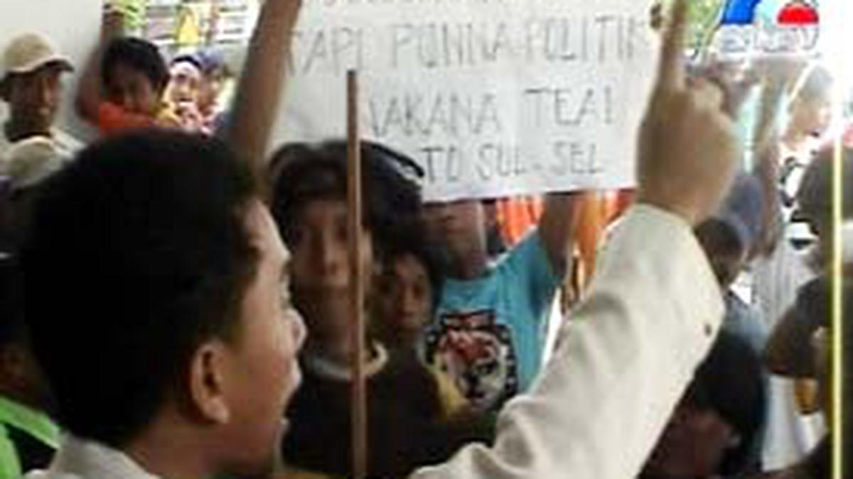 Pendukung Baramuli Mengancam KPU Sulsel - News Liputan6.com