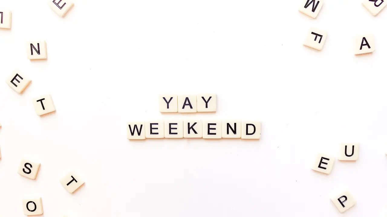 Weekend Artinya Akhir Pekan, Ketahui Contoh Penggunaan dalam Kalimat ...