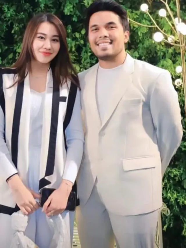 6 Pasangan Artis yang Kisah Asmaranya Viral di 2023, Beda Usia Paling Disorot - Hot Liputan6.com