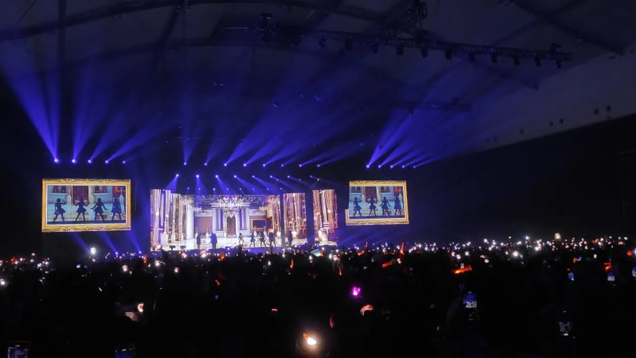 Joy yang Absen di Konser Red Velvet R to V Indonesia Mendadak Muncul, Reveluv Bersorak - ShowBiz ...