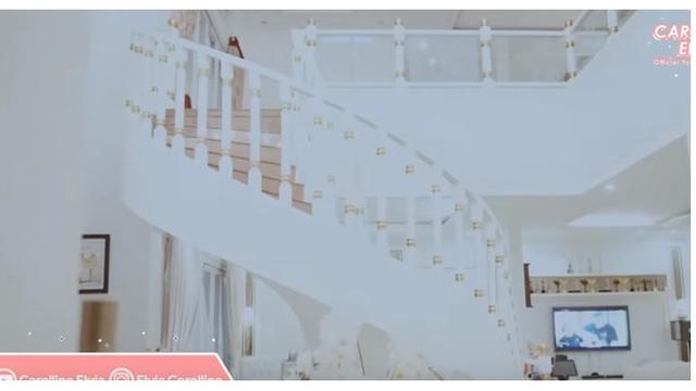 7 Potret Rumah Mewah Uya Kuya, Bak Istana - Hot Liputan6.com