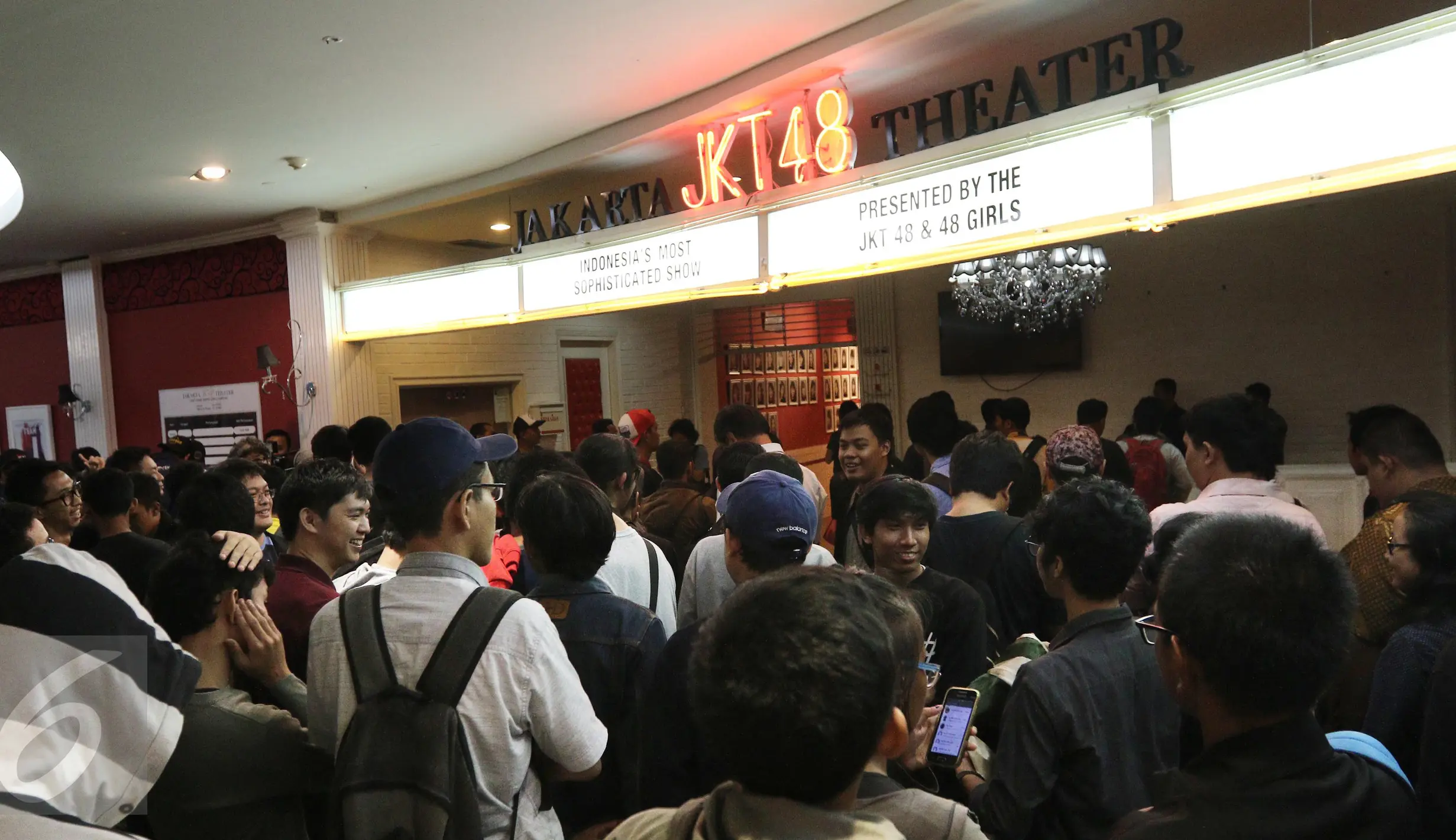 Fans dan Member JKT48 Gelar Mengheningkan Cipta dan Doa Bersama untuk ...