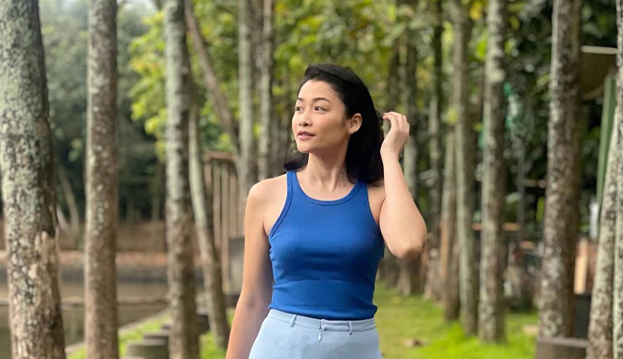 FOTO: Gaya Jenny Zhang Pemeran Helen di Serial Cek Toko Sebelah - Foto Liputan6.com