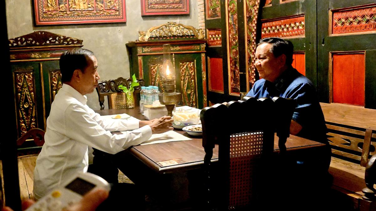 Jokowi Finalis Pemimpin Terkorup Versi OCCRP, ProJo: Silakan Proses ...