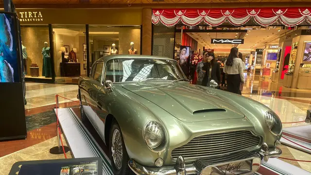 Mobil James Bond Hadir di Pondok Indah dalam Pameran Legendary ...