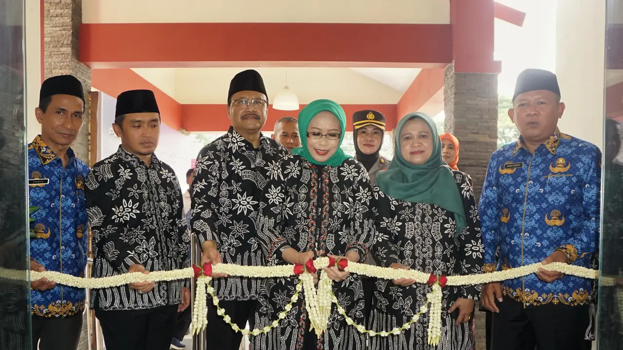 Resmikan PLUT-KUMKM Diresmikan, Gus Ipul Harapkan Fungsi Pengembangan ...