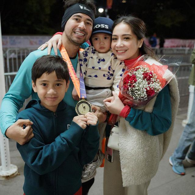 Masih Kecil Sudah Dapat Warisan, Ini 6 Potret Rayyanza dan Rafathar