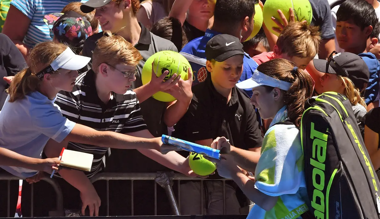 FOTO: Berebut Tanda Tangan Petenis Dunia Lewat Bola Raksasa di ...