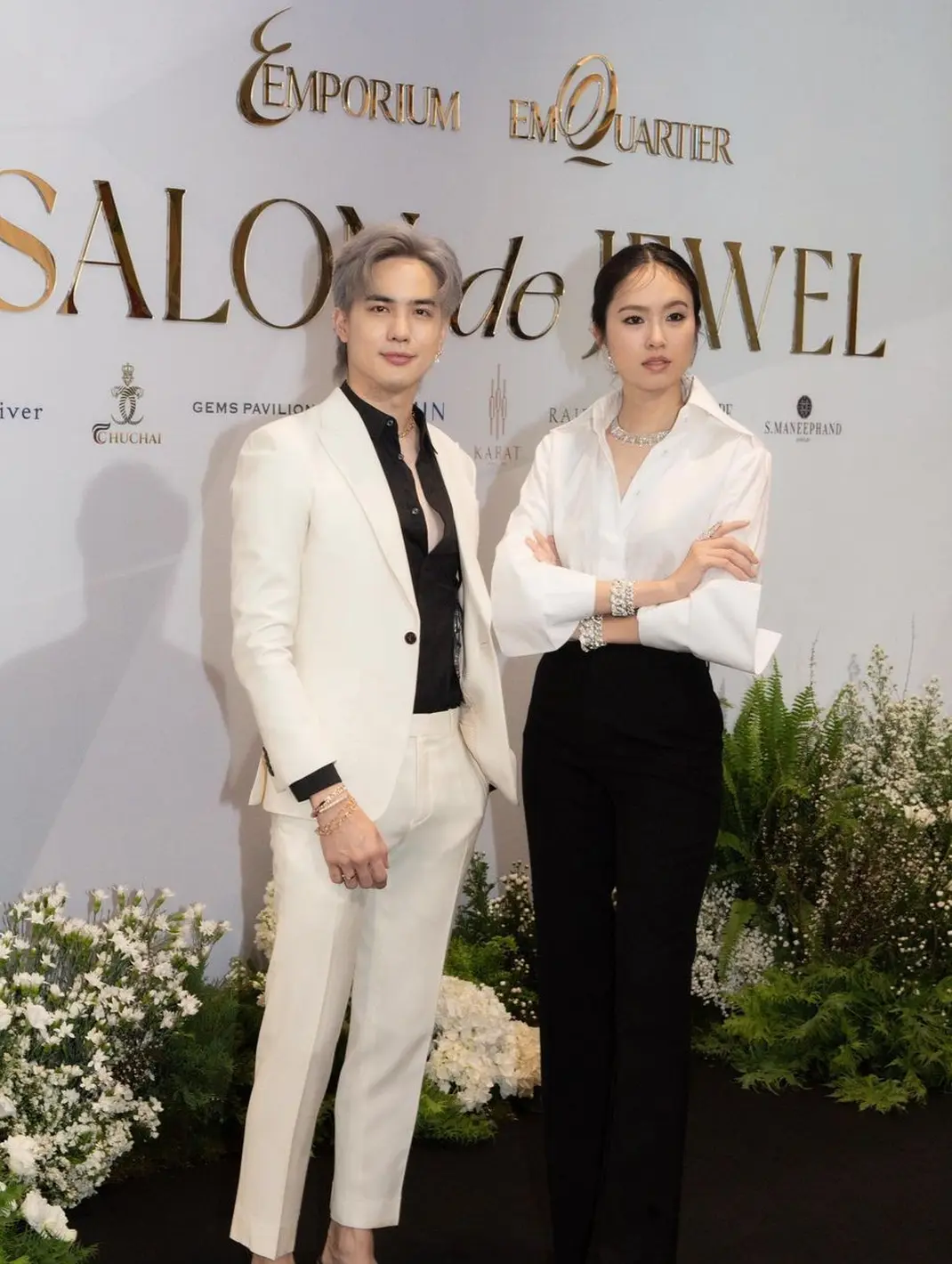 Gaya Monokromatik Nong Poy Setelah Menikah, Kembali Jadi Model untuk ...