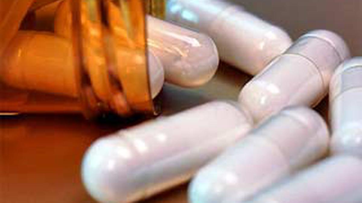 Sering Konsumsi Obat, Tubuh Warga Situbondo Lumpuh - Health Liputan6.com