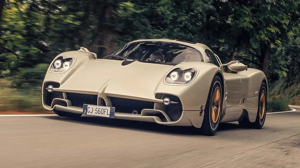 Pagani Batal Luncurkan Hypercar Listrik, Mesin V12 Masih Jadi Pilihan
