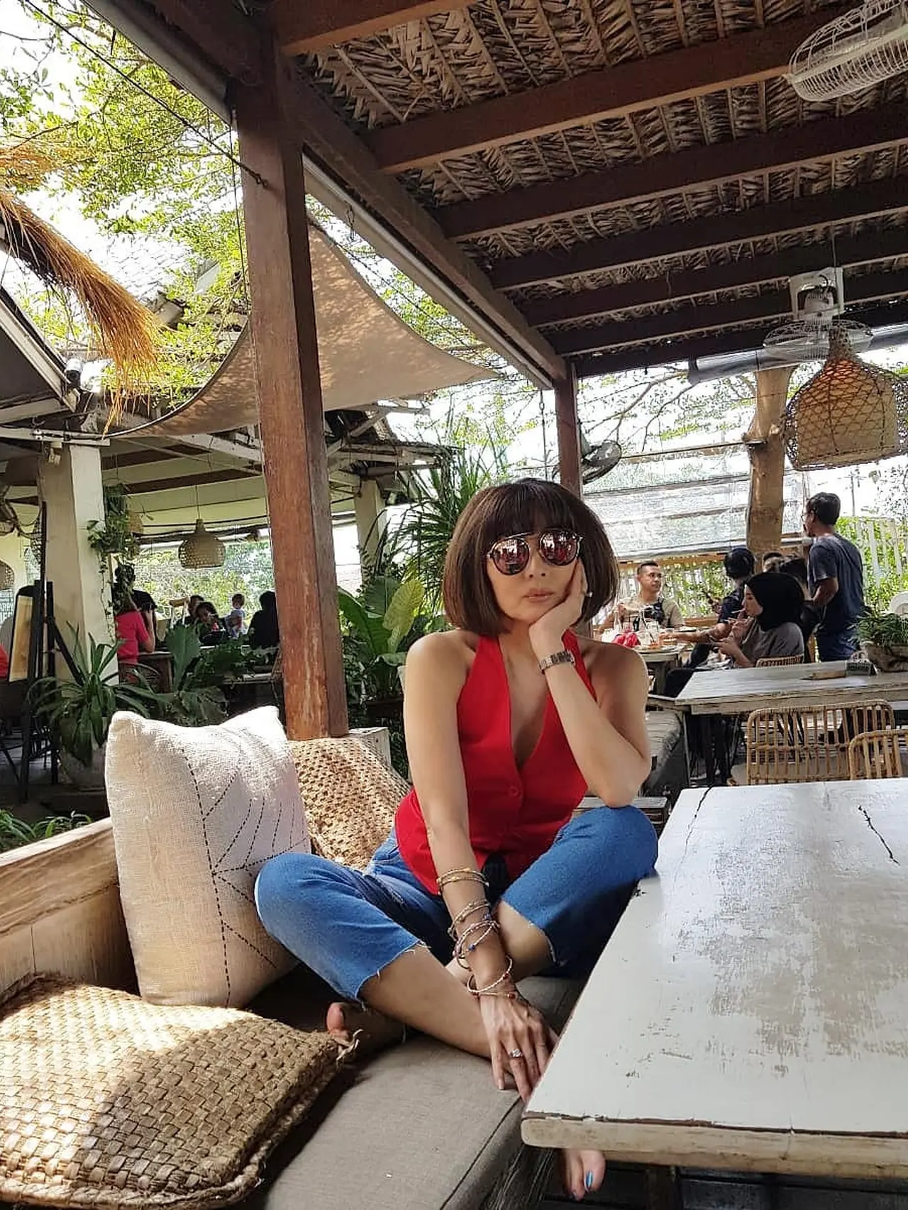 Awet Muda, Ini 6 Potret Lisa Gunawan di Usia 62 tahun - Surabaya Liputan6.com