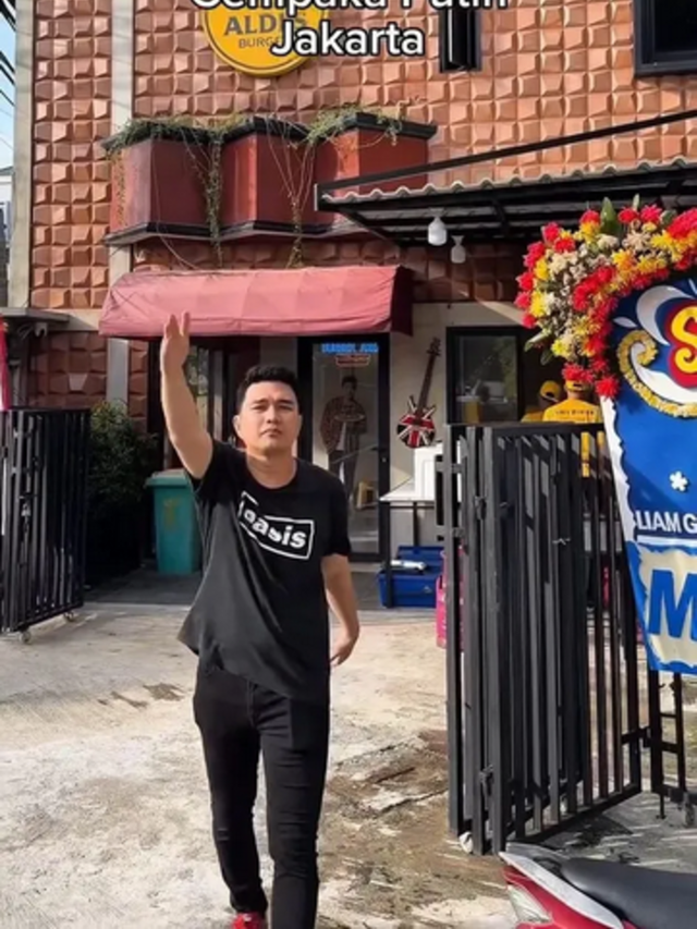 5 Potret Kedai Burger Aldi Taher yang Sederhana tapi Bikin Penasaran