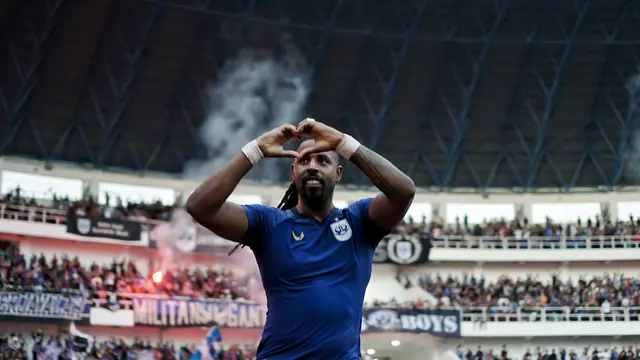 BRI Liga 1: Carlos Fortes, Fenomena Pemain Portugal yang Bikin Haru ...