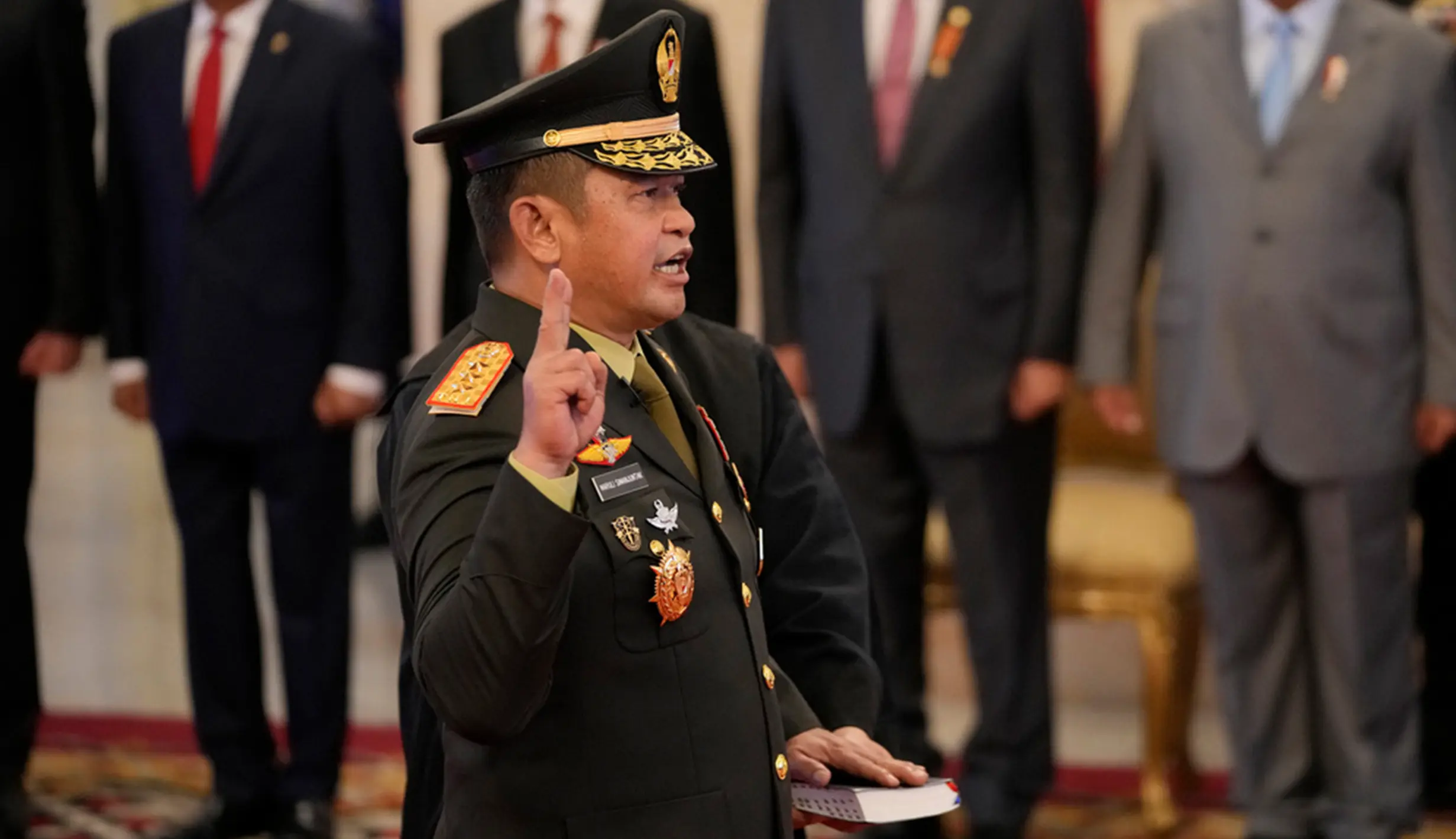 Presiden Jokowi Resmi Lantik Maruli Simanjuntak sebagai KSAD - Foto ...