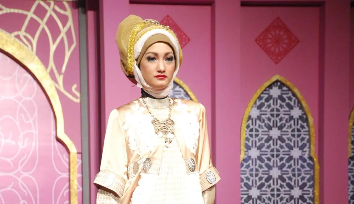 Betty Achyar, Olive Violetta - Photo Fimela.com