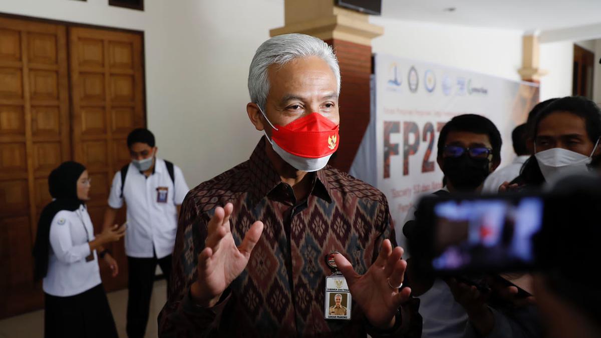 Uang BLT BBM Disunat Istri Oknum Perangkat Desa, Ganjar: Tindak Tegas!