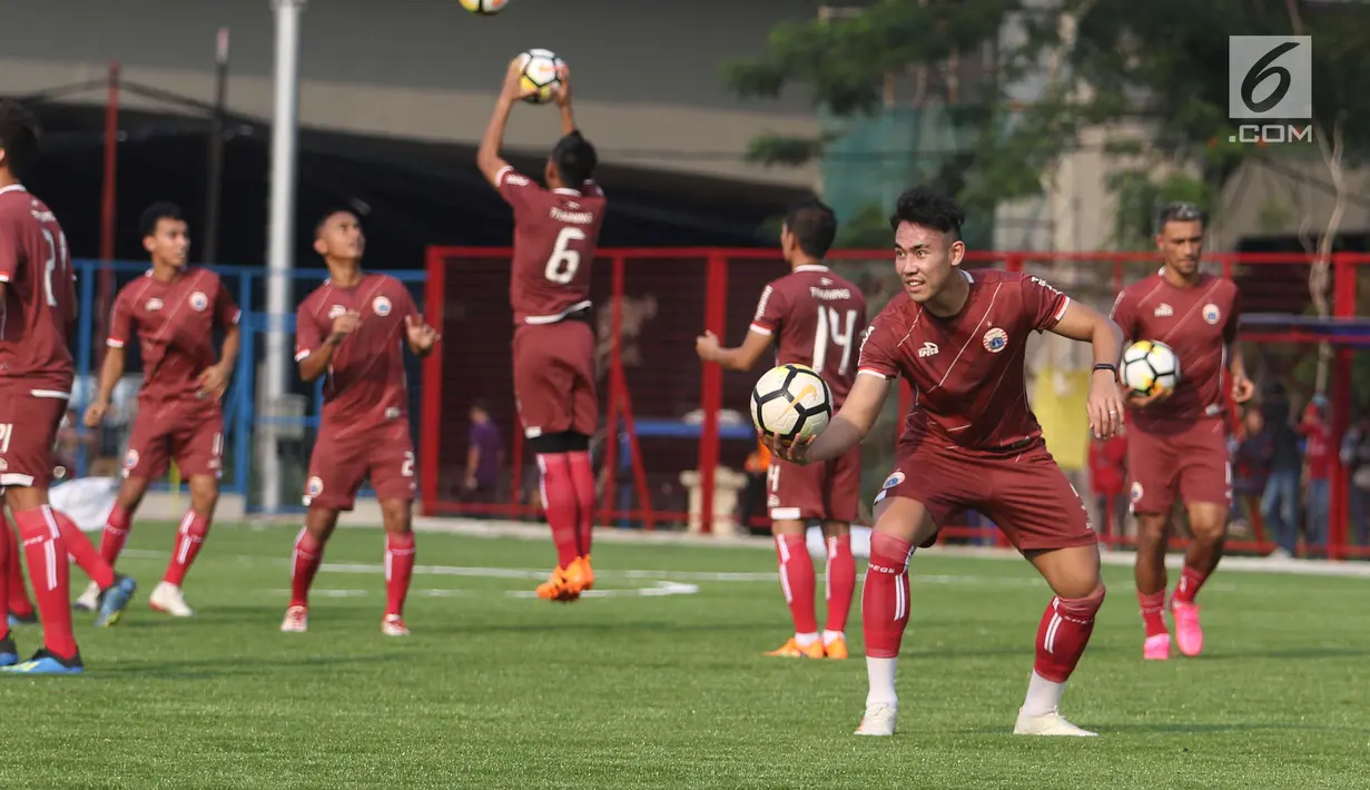 FOTO: Tatap Musim 2019, Persija Gelar Latihan Perdana Terbuka - Foto ...