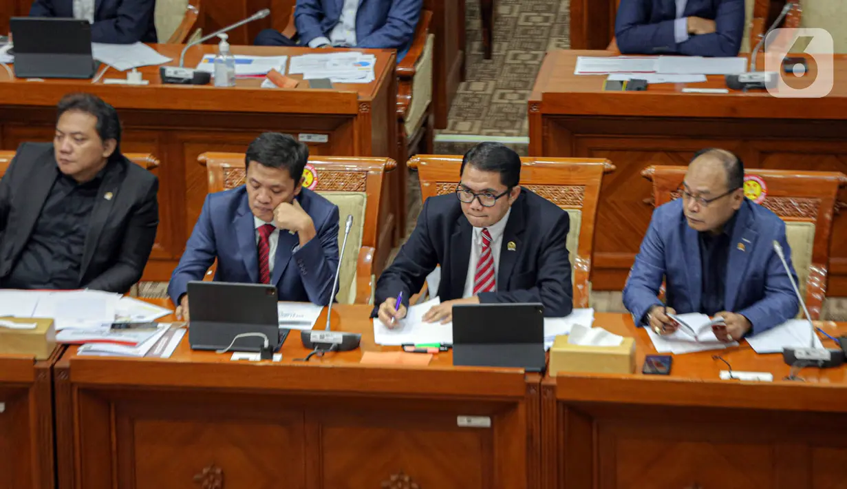 Mahfud MD dan Komisi III DPR Bahas Transaksi Mencurigakan Rp 349 Triliun di Kemenkeu - Foto ...