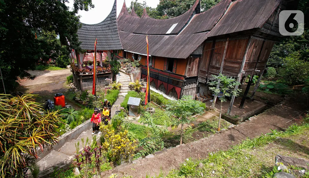 Pesona Desa Wisata Kampuang Minang Nagari Sumpu di Tanah Datar - Foto ...