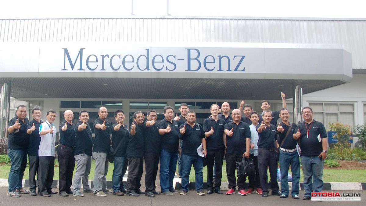 Mercedes-Benz Indonesia Latih Pengusaha Muda Otubus - Berita Otosia.com
