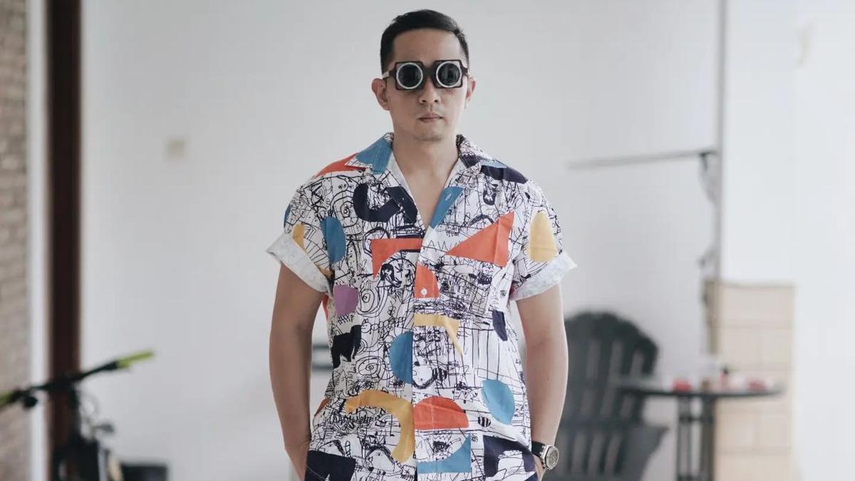 Kegiatan Ringgo Agus Rahman di Lokasi Syuting Motret Para Pemain, Ini ...
