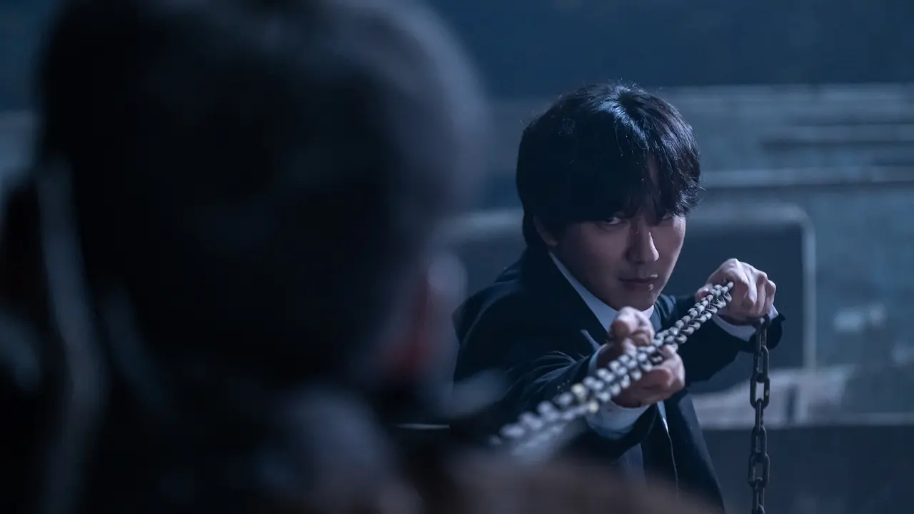 Mengintip Pesona Kim Nam Gil di Serial Island, Siap-Siap Dibuat Takjub