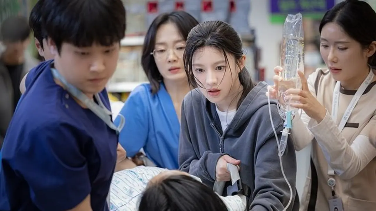 Sinopsis RESIDENT PLAYBOOK, Spin-Off Drakor HOSPITAL PLAYLIST yang OTW Tayang April 2025 - Hot ...