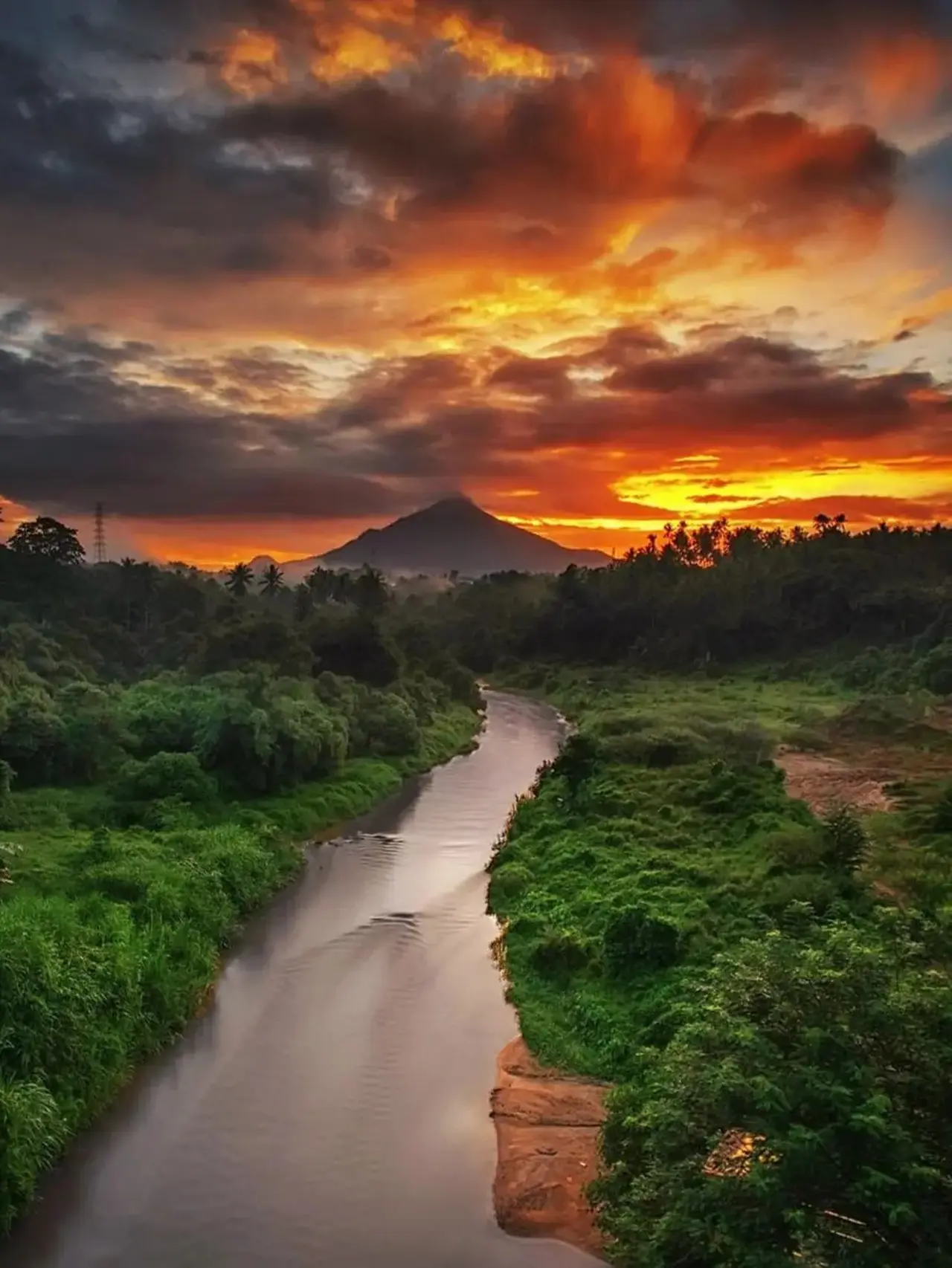 6 Fakta Gunung Klabat, Puncak Tertinggi di Sulawesi Utara - Lifestyle ...