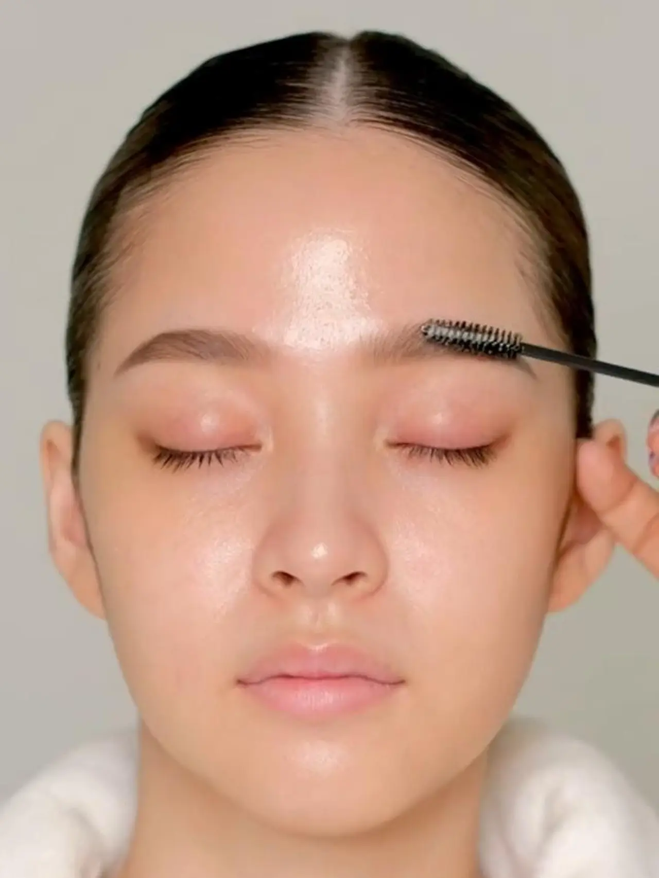 Simpel dan Elegan! Begini Tutorial dan Tips Riasan Soft Classy Makeup