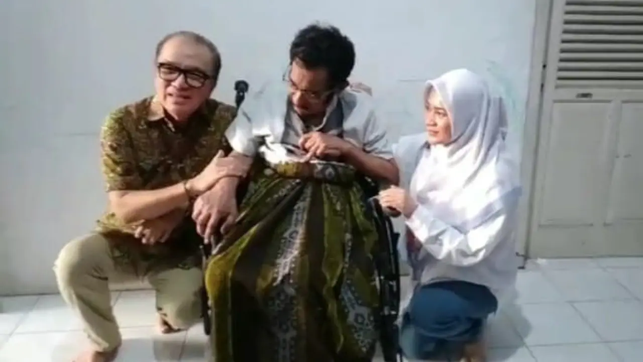 Tantowi Yahya Jenguk Pedangdut Legendaris Hamdan ATT Bareng Ikke Nurjanah, Donasikan Hasil ...