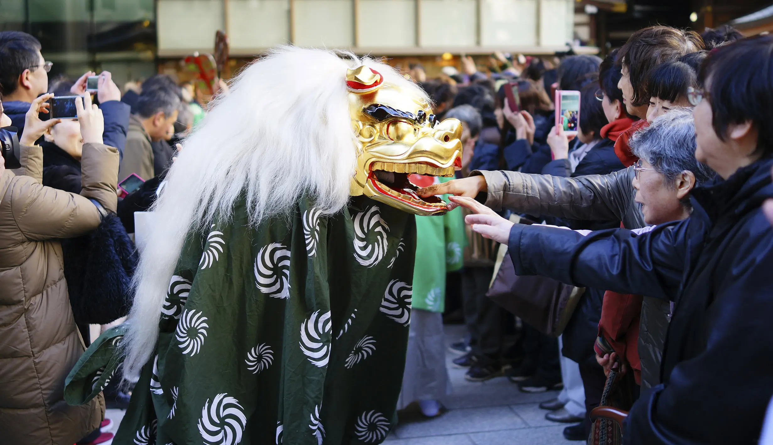 FOTO: Uniknya Topeng Tradisional Seniman Jepang di Festival Konpira ...