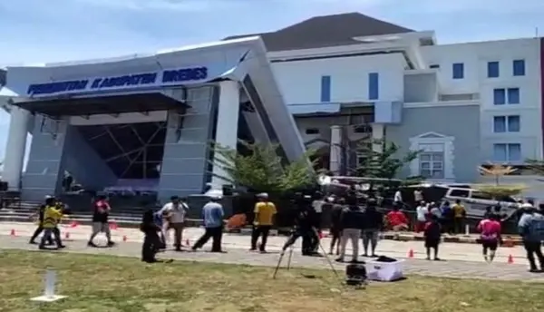 Mengenal Kilogram Pop-Up Cafe, Tempat Nongkrong Asri di Lembang ...