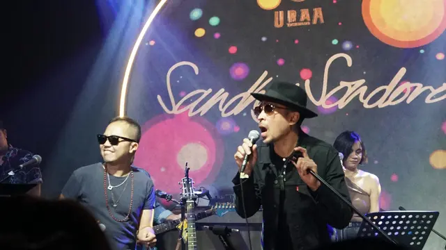 Sandhy Sondoro Tampil Keren di Uraa Jakarta, Puaskan Pengunjung dengan ...