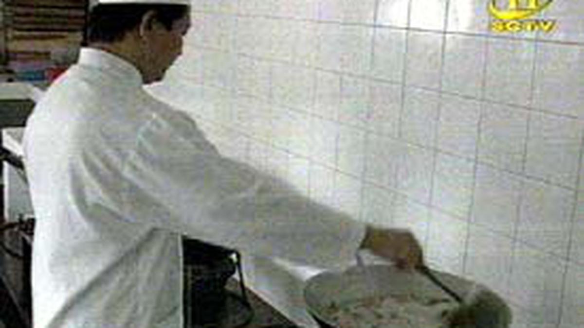 Usaha Ikan Mas Mini Goreng Menjanjikan - News Liputan6.com