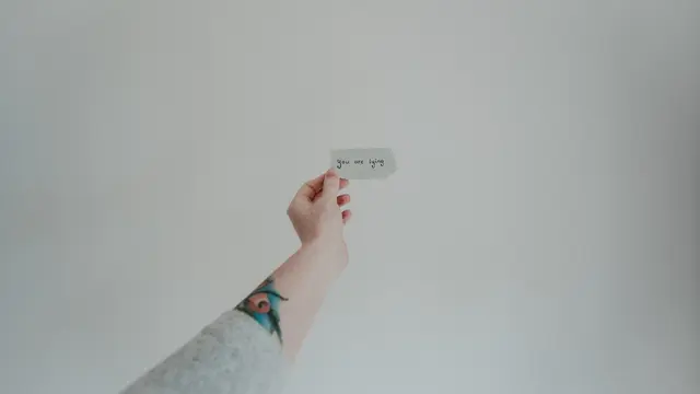 Arti Hipokrit beserta Ciri-Ciri dan Cara Menghadapinya - Ragam Bola.com