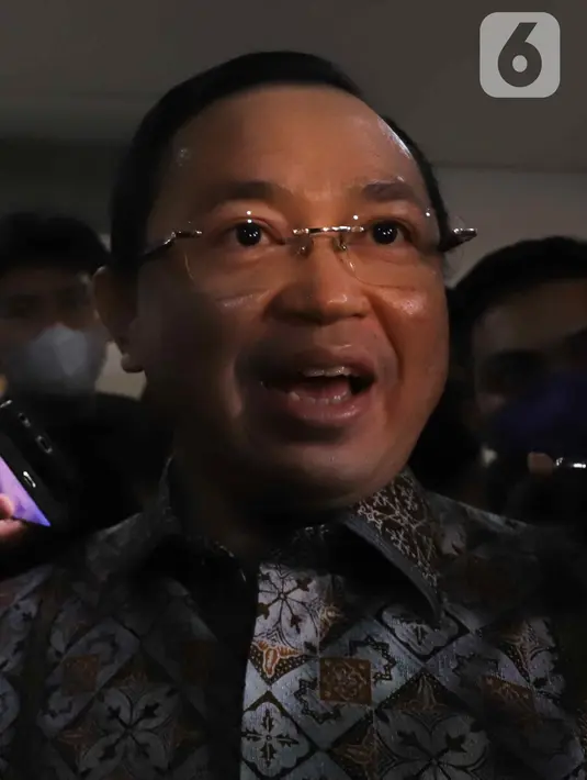 Pengacara Beri Keterangan Terkait Pemeriksaan Putri Candrawathi - Foto ...